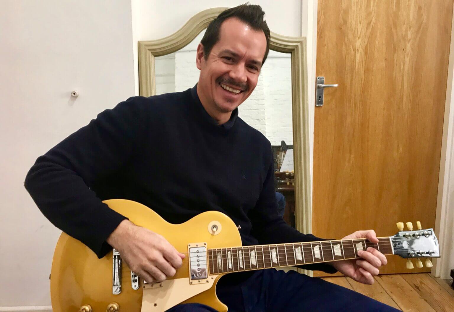 Guitar Lessons London | London Guitar Academy Guitar Lessons London