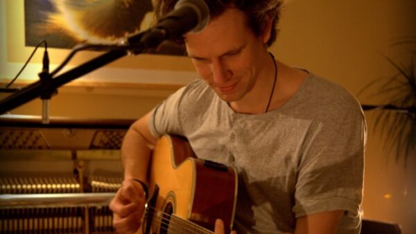 Learn Guitar in London | London Guitar Academy